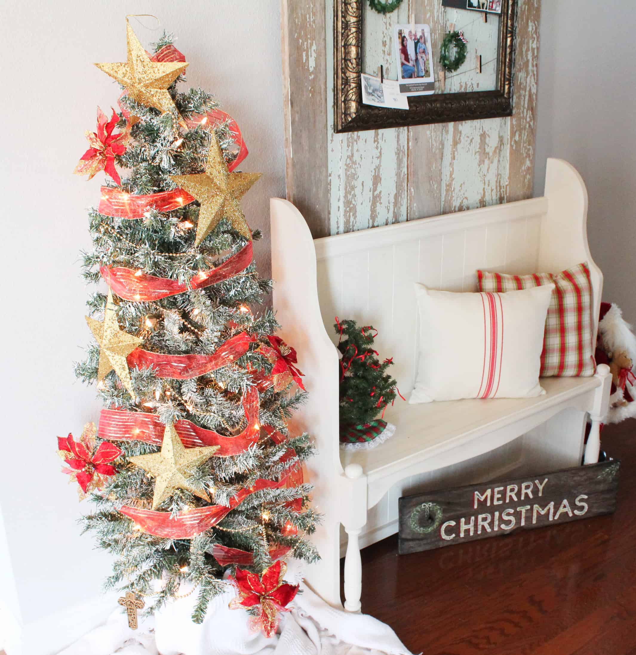How to flock a Christmas tree with a can of ceiling texture