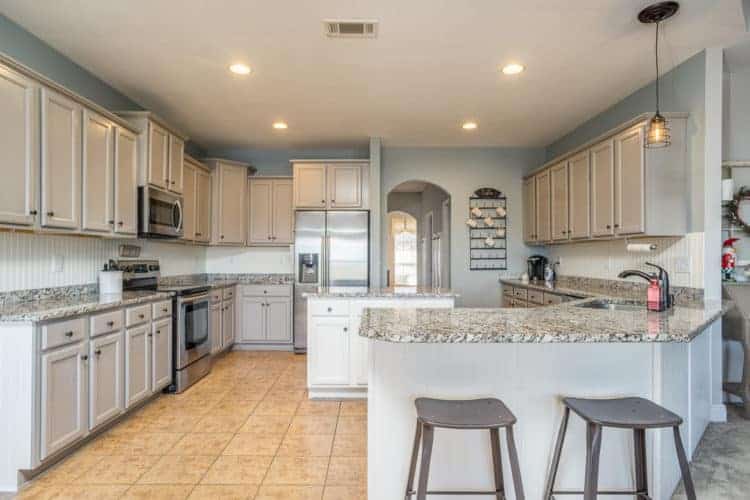 Basic Builder Grade Contemporary Home to Modern Farmhouse