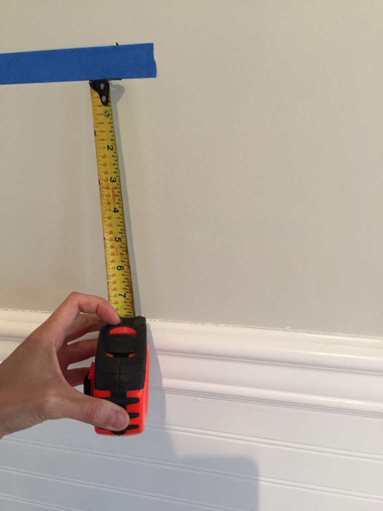 Two Easy Picture Hanging Tips Everyone Should know