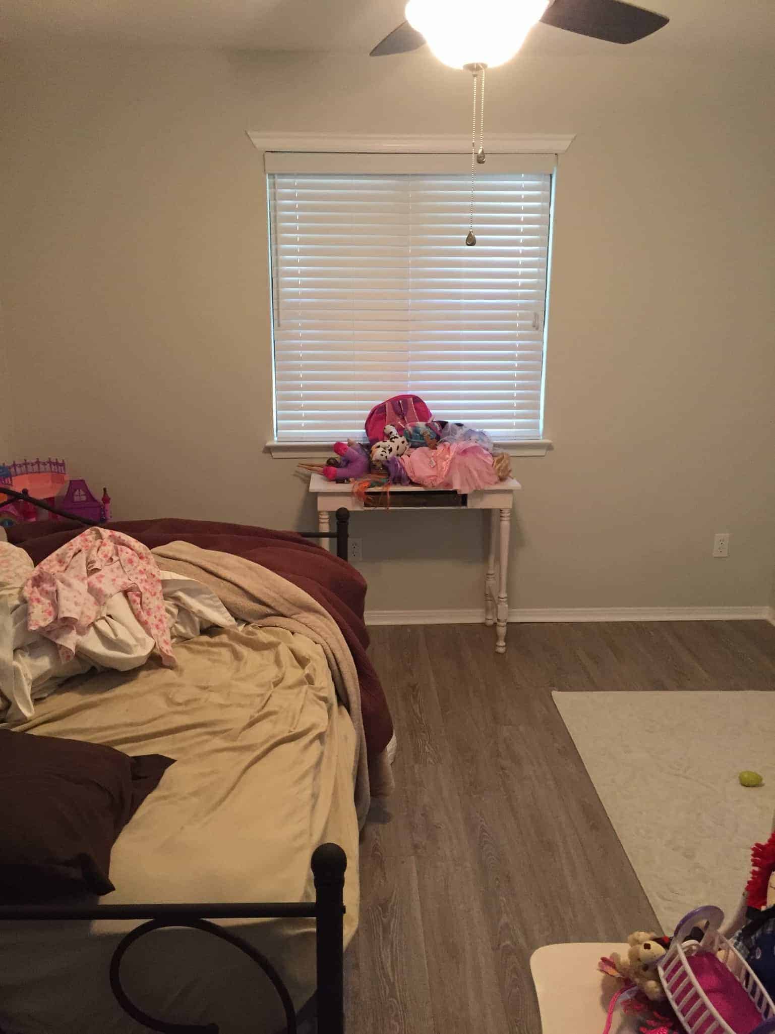 Vintage Chic Bedroom Makeover (One Room Challenge final reveal)
