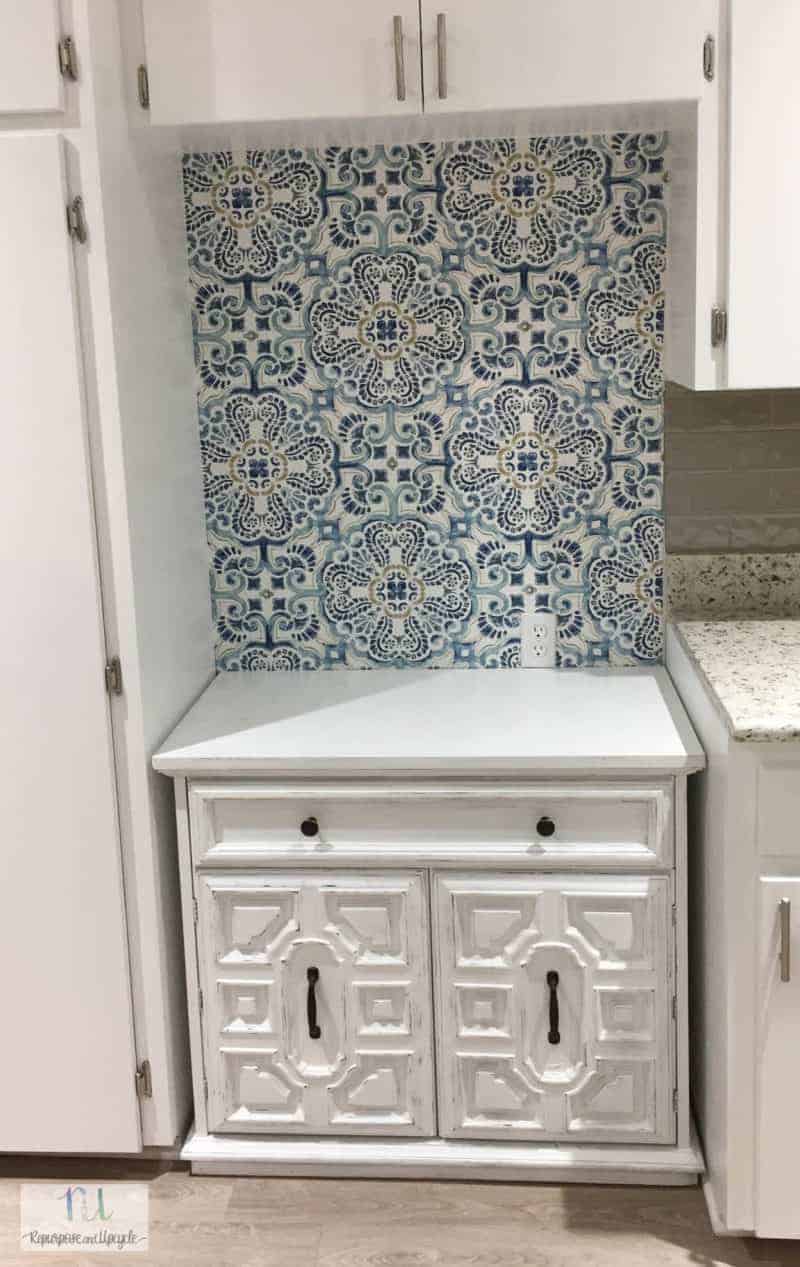 Kitchen Cubby Makeover with Open Shelves for Storage