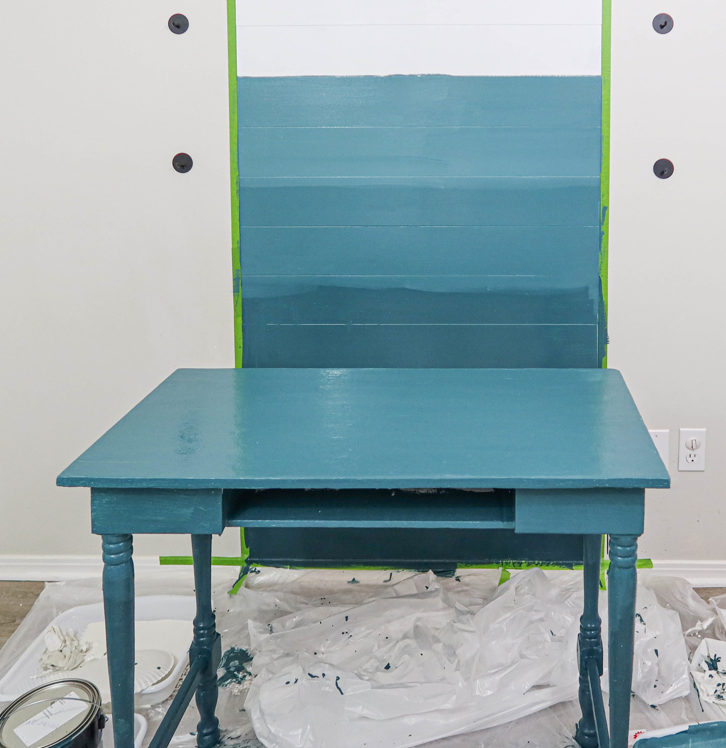 How to Create an Ombre Paint Effect Accent Wall with a Desk