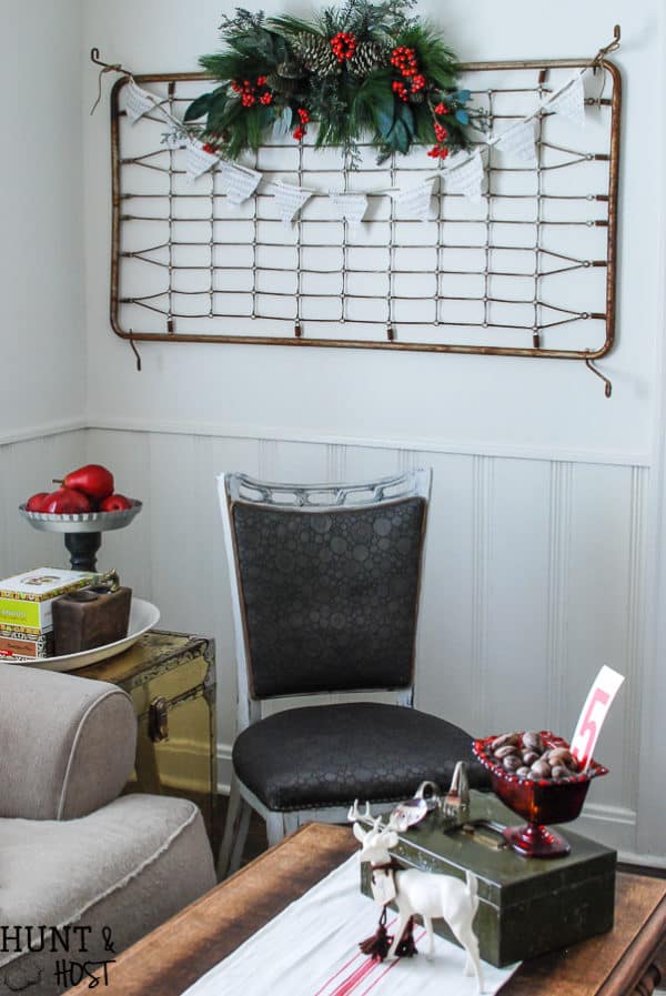 How to Display Christmas Cards with these DIY Holiday Card Holders