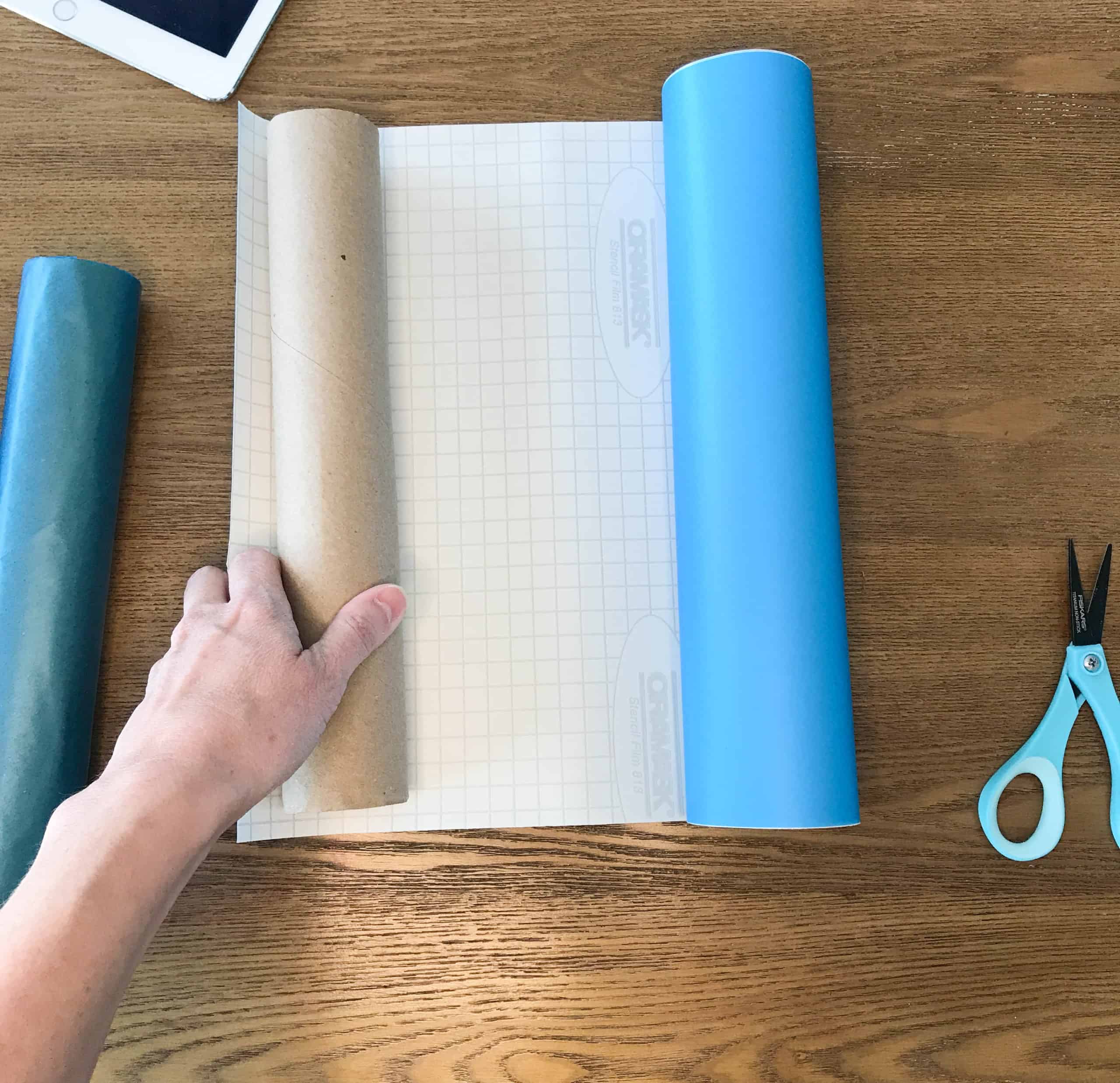 DIY Tablet Stand from a Paper Towel Roll Tube