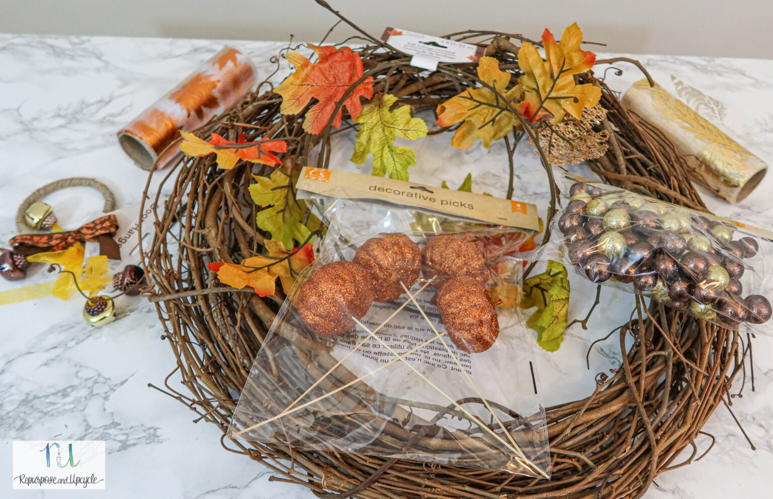 DIY DOLLAR TREE fall wreath for ONLY $10
