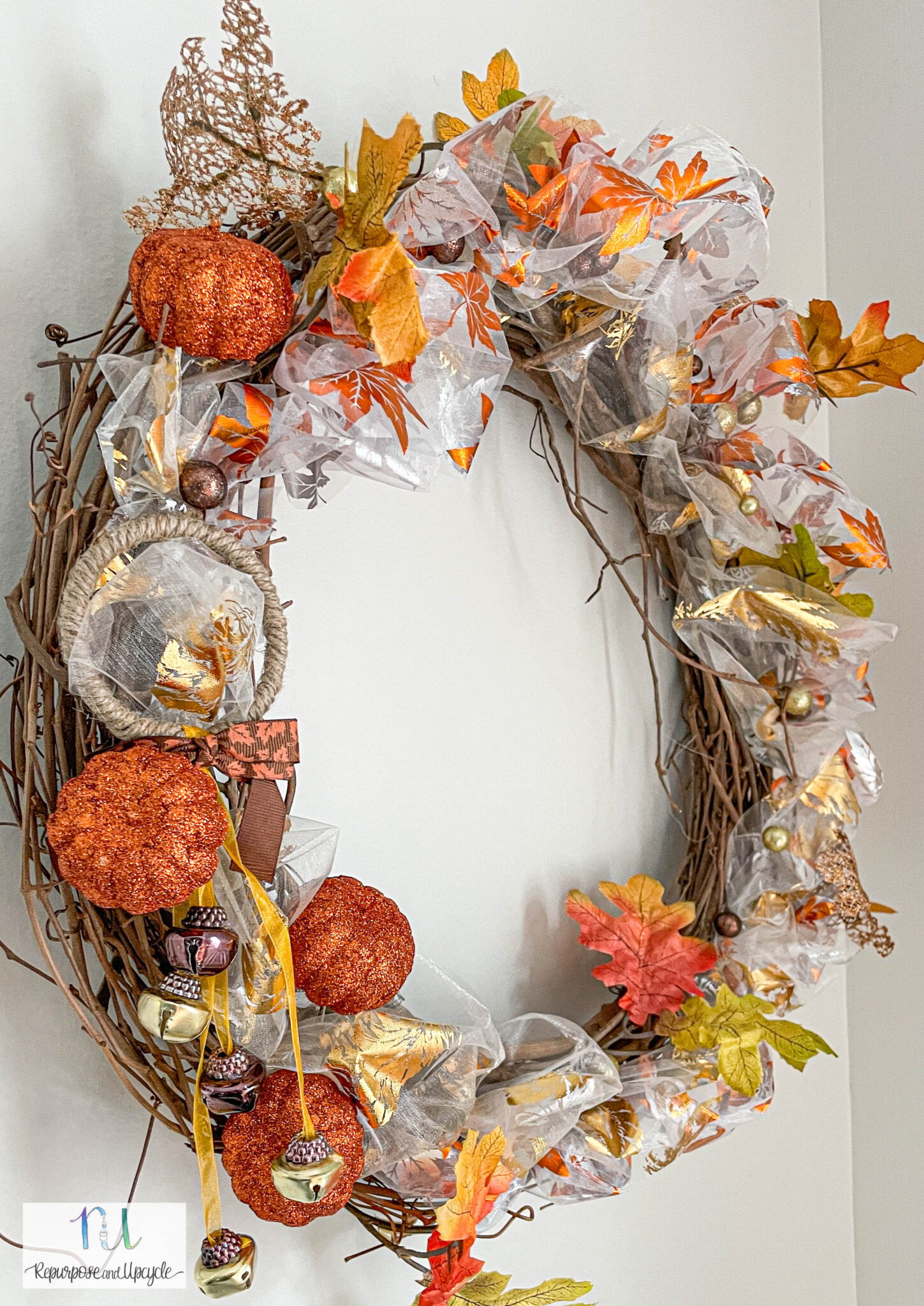 DIY DOLLAR TREE fall wreath for ONLY $10