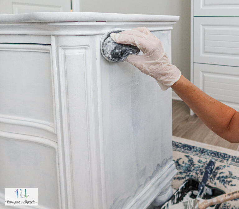 Best Paint for Cabinets Without Sanding and What to Look for