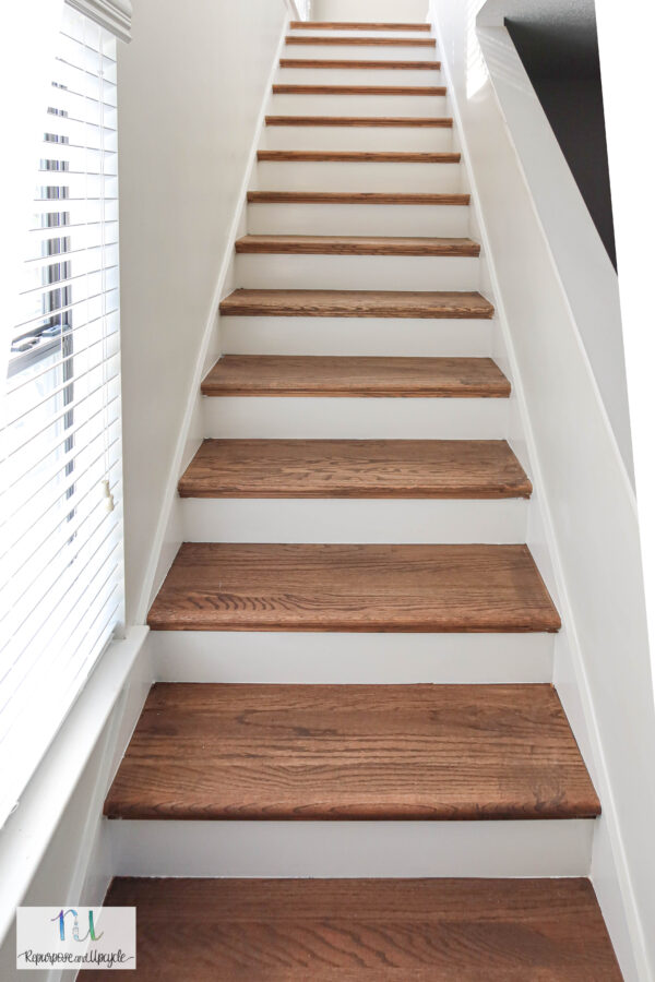 Stain wood Stairs Treads without Sanding