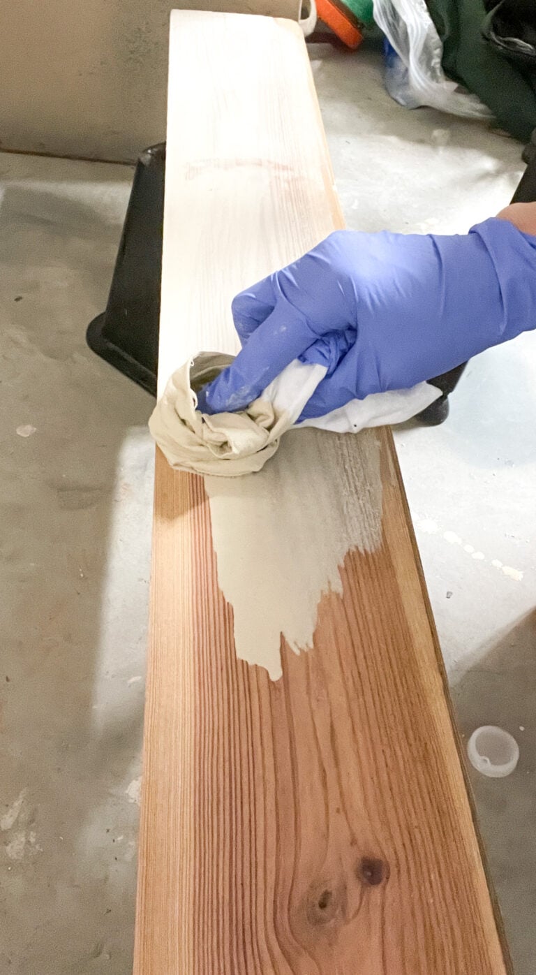 Is there a White Wash Stain for Wood?